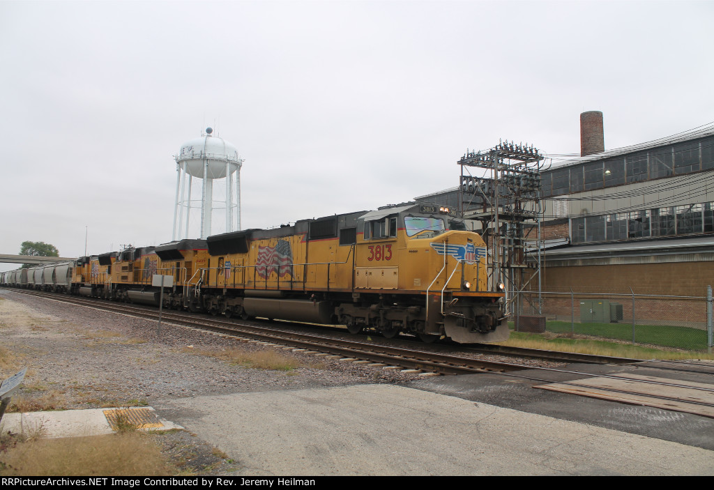 UP 3813 & others (2)